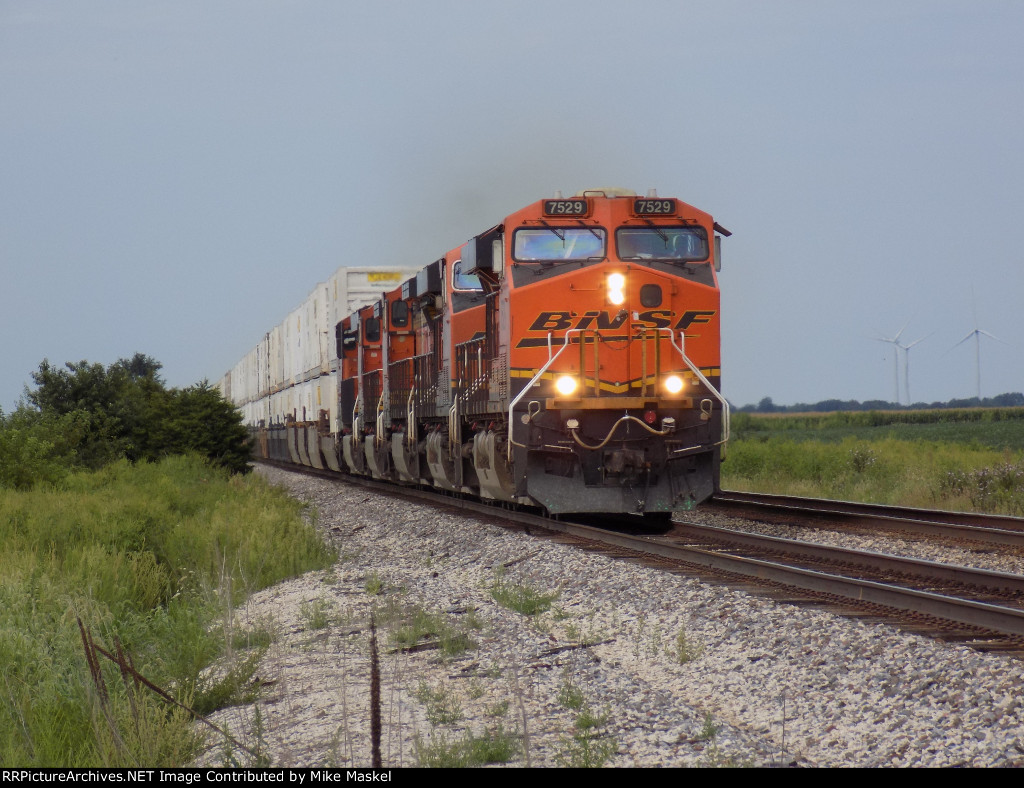 BNSF 7529